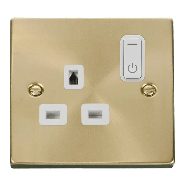 Click Deco Satin Brass Zigbee Smart Switched Socket with White Insert